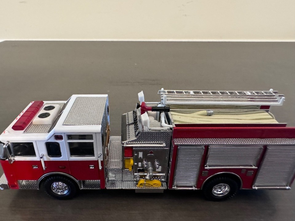 1/64 Code 3- Pierce Dash Side Mount Pumper- Engine Red/White | eBay