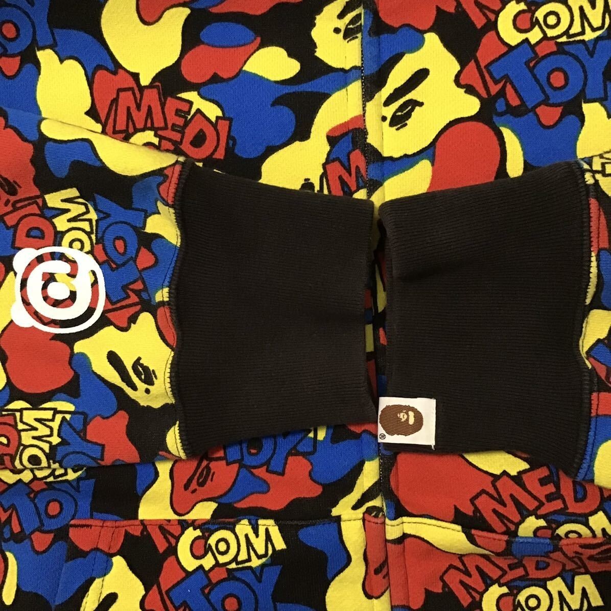 BAPE × medicom toy BE@R Shark full zip hoodie BEAR A Bathing BAPE × medicom toy BE@R Shark full zip hoodie BEAR A Bathing