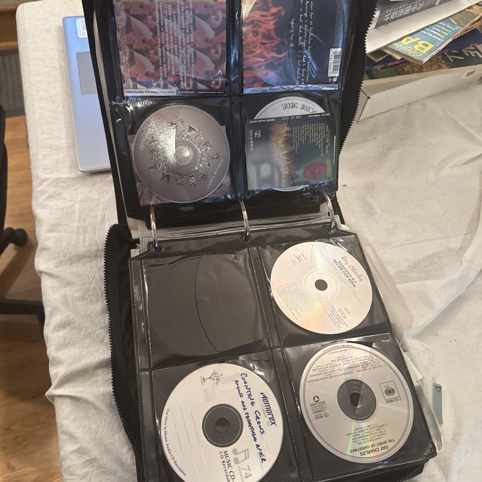 Lot of 143 CDs In Binder Mix Hip Hop ,Rap & ROCK Cypress hill,creed,dr ...