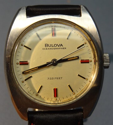 1970s Vintage Men's Bulova Oceanographer 333 Feet Windup Wristwatch ...