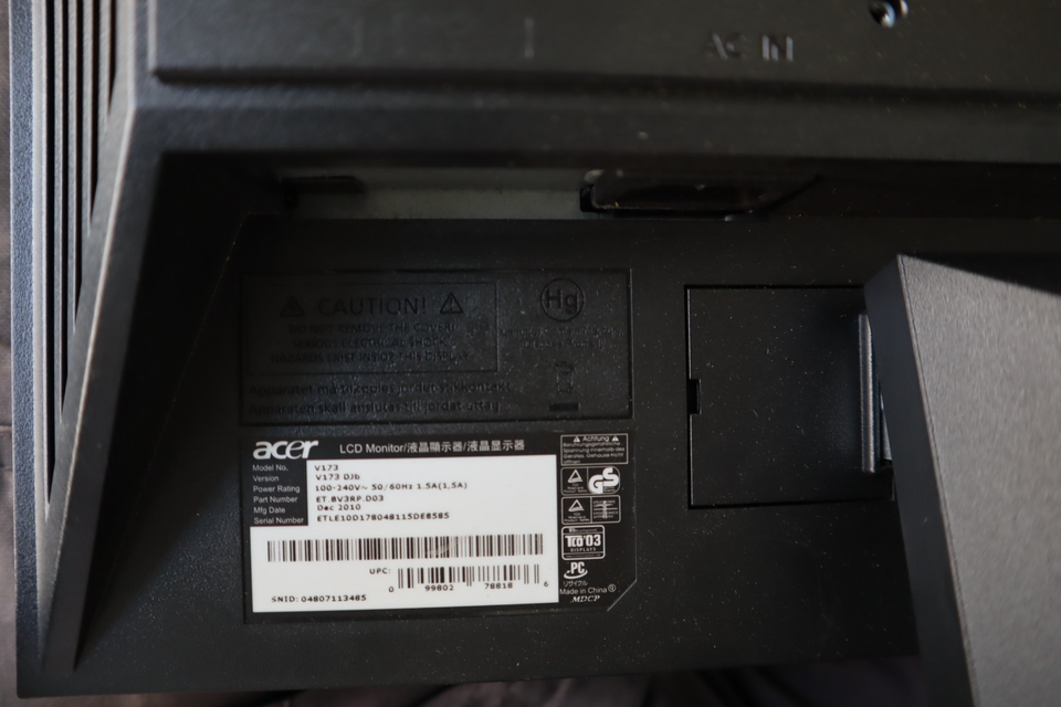 Acer V173 17" LCD VGA Monitor 1280x1024 Resolution 4:3 w/Stand-VGA ...