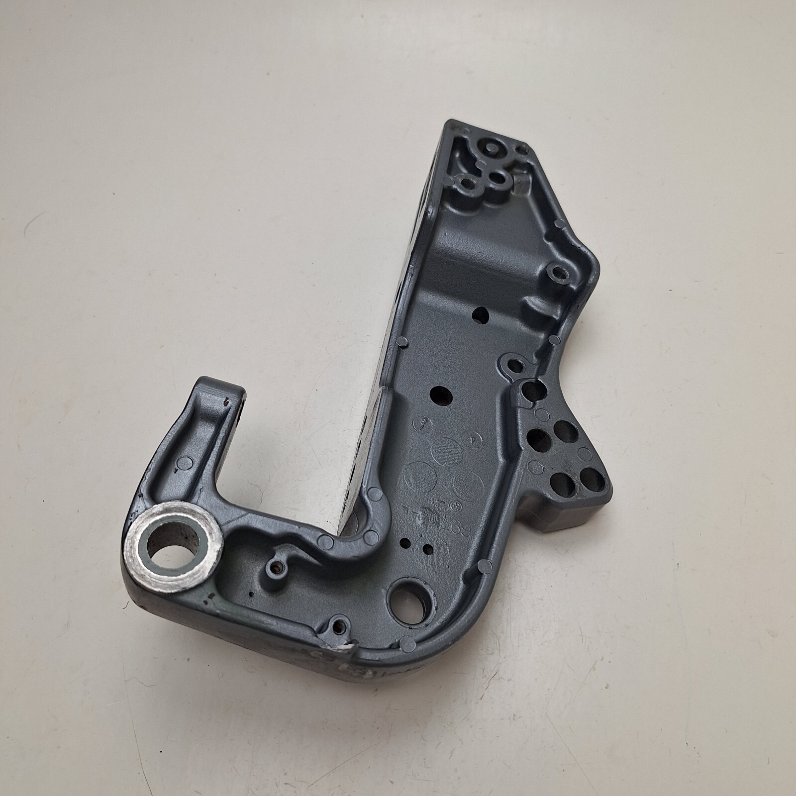 Mariner Yamaha 40hp Motor Transom Bracket | Grelly USA