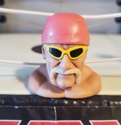 HULK HOGAN WWE Finger Wrestler Head JAKKS Wrestling Figure 2006 WWE WWF ...