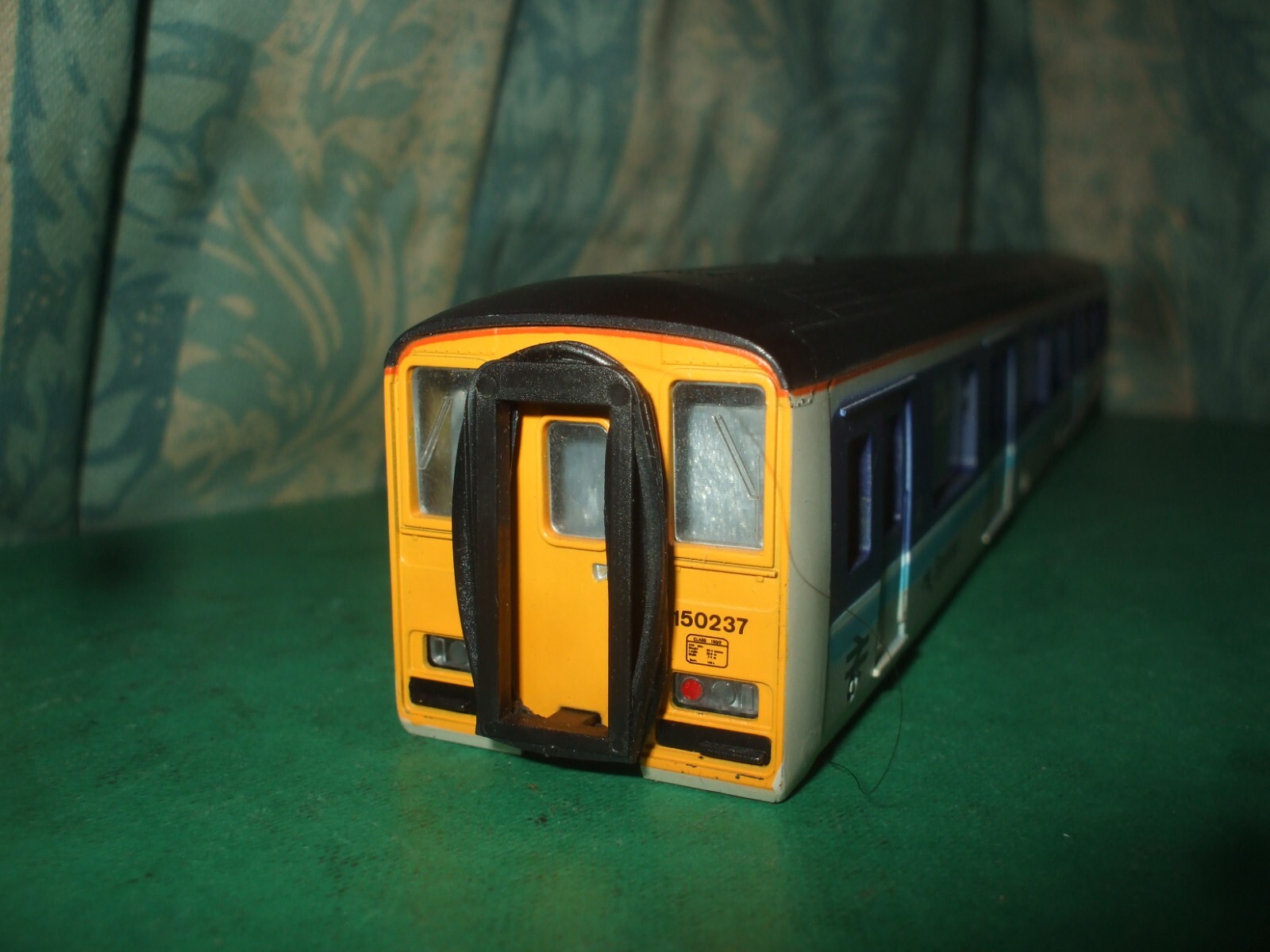 DAPOL CLASS 150 SPRINTER REGIONAL RAILWAYS BLUE BODY ONLY - 57237 - No ...