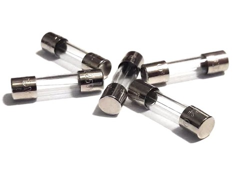 SET OF 5 T2 AL 250V P T2AL250VP LF LITTELFUSE 5MM x 20MM FUSES SLOW ...
