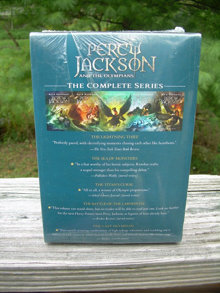 Percy Jackson and the Olympians Complete Series 5-Book Boxed Set w ...