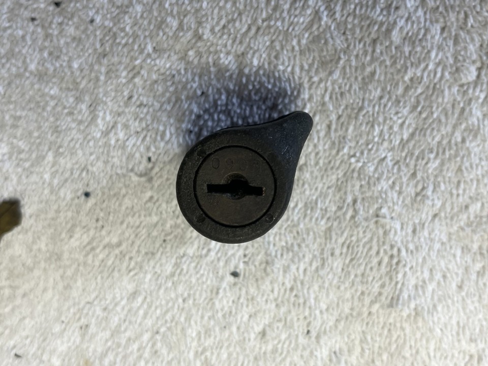 Northwestern (Columbus) Gumball or Peanut Vending Machine Barrell Lock ...