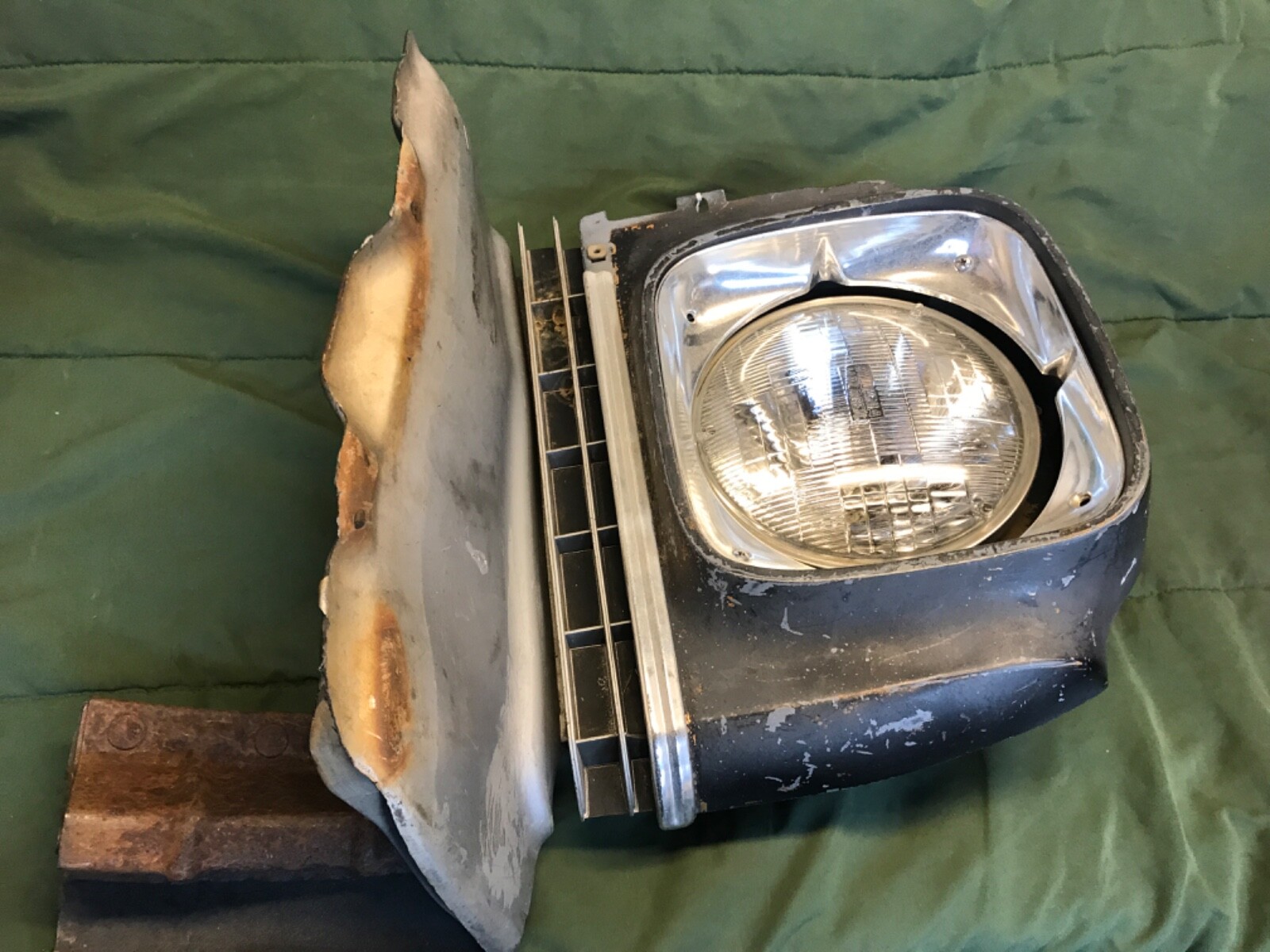 1973 CHEVELLE MALIBU ELCAMINO FRONT FENDER EXTENSION BEZEL ASSEMBLY GM ...