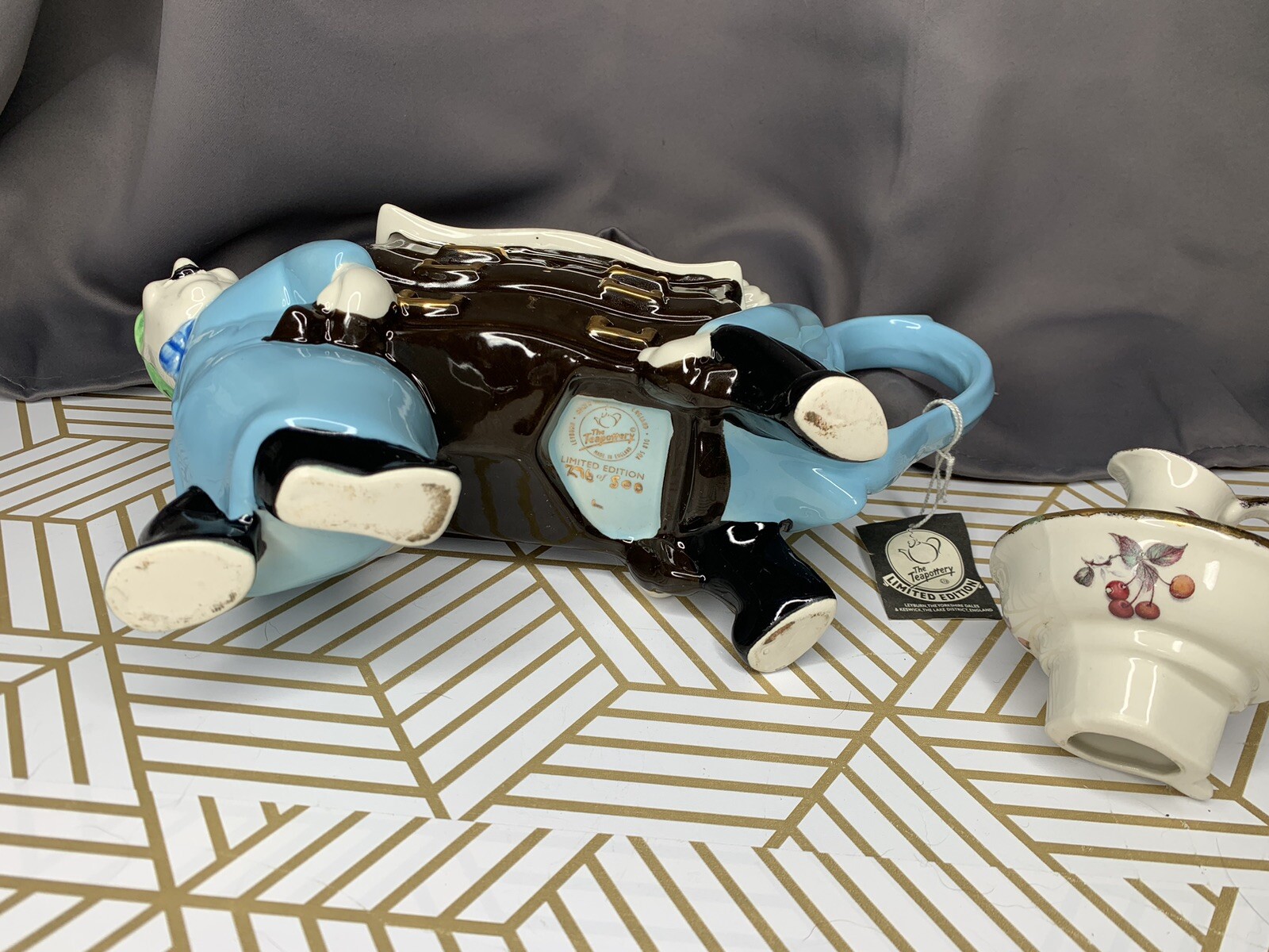 Rare Limited Edition Swineside Teapottery The Removal Men TeaPot ...