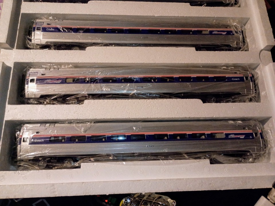 MTH 20-6656 AMTRAK 5-STRIPE AMFLEET PASSENGER SET COACH CARS# 21200 ...