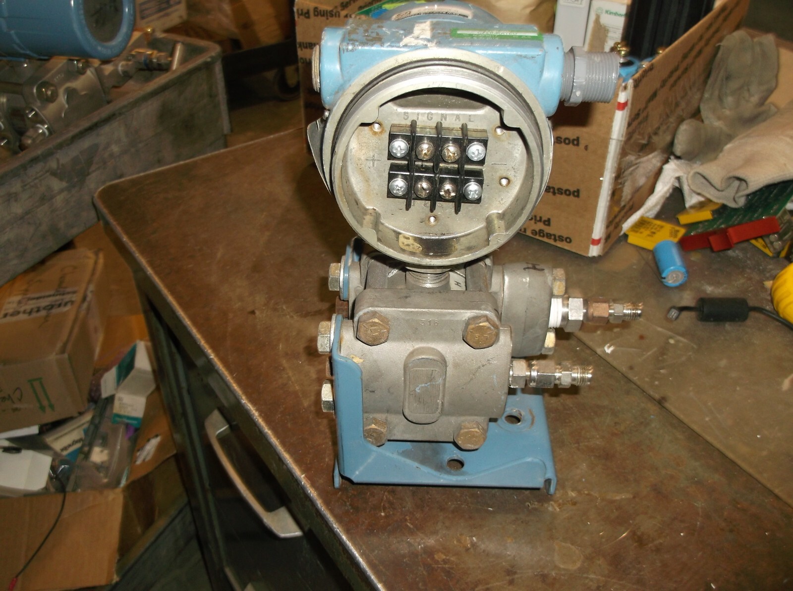 ROSEMOUNT 1151DP3E22 PRESSURE TRANSMITTER 2000 PSI MAX WP W/ BRACKET ...