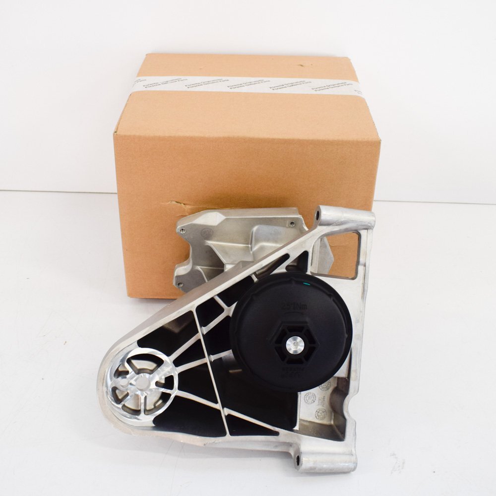 Porsche Cayenne 92A Oil Filter Bracket 95810701020 958.107.010.20 2012 ...