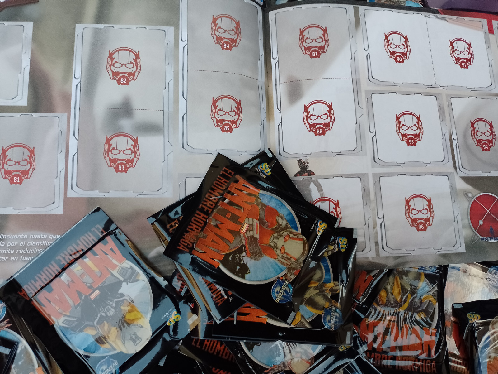 Avengers🔥 Ant-Man Movie🪳 Set 100 Closed packs 🔥(500 S.Cards)🪳 Plus ...