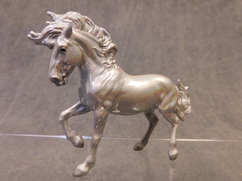 Breyer * Clarity Fireheart Mustang * Brilliance Gift Set Stablemate ...