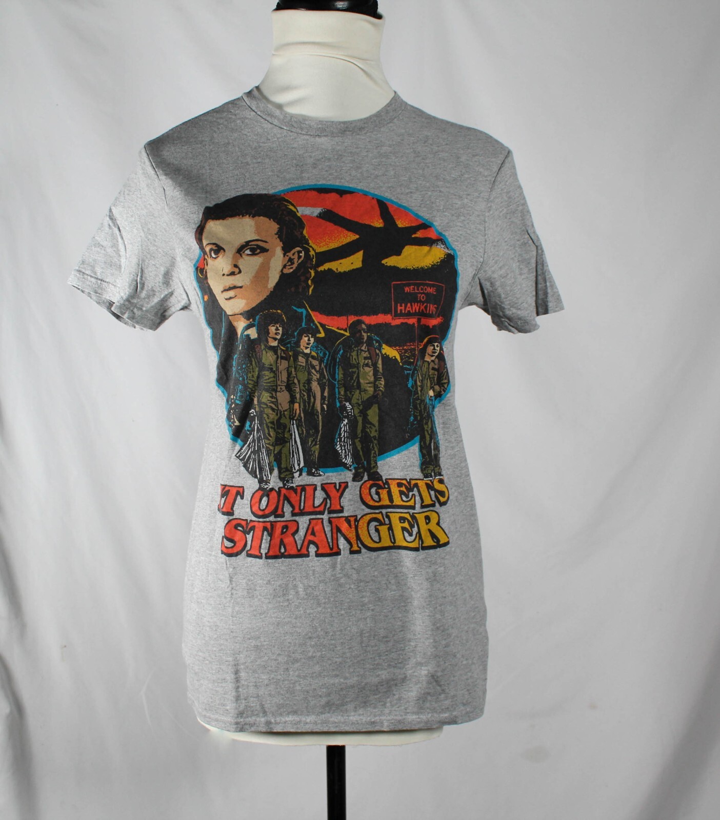 Stranger Things Retro 80s Aesthetic Small Unisex Grap… - Gem