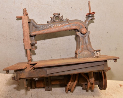 Rare 1800's Elias Howe sewing machine first US patent collectible early ...