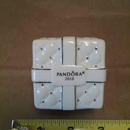 PANDORA Limited Edition Ceramic Christmas Tree Decoration Charm Box ...