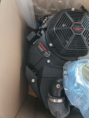 Kawasaki Engine Heavy Duty 38.5 HP FXT00V-CS02-S Vertical Shaft V-Twin ...