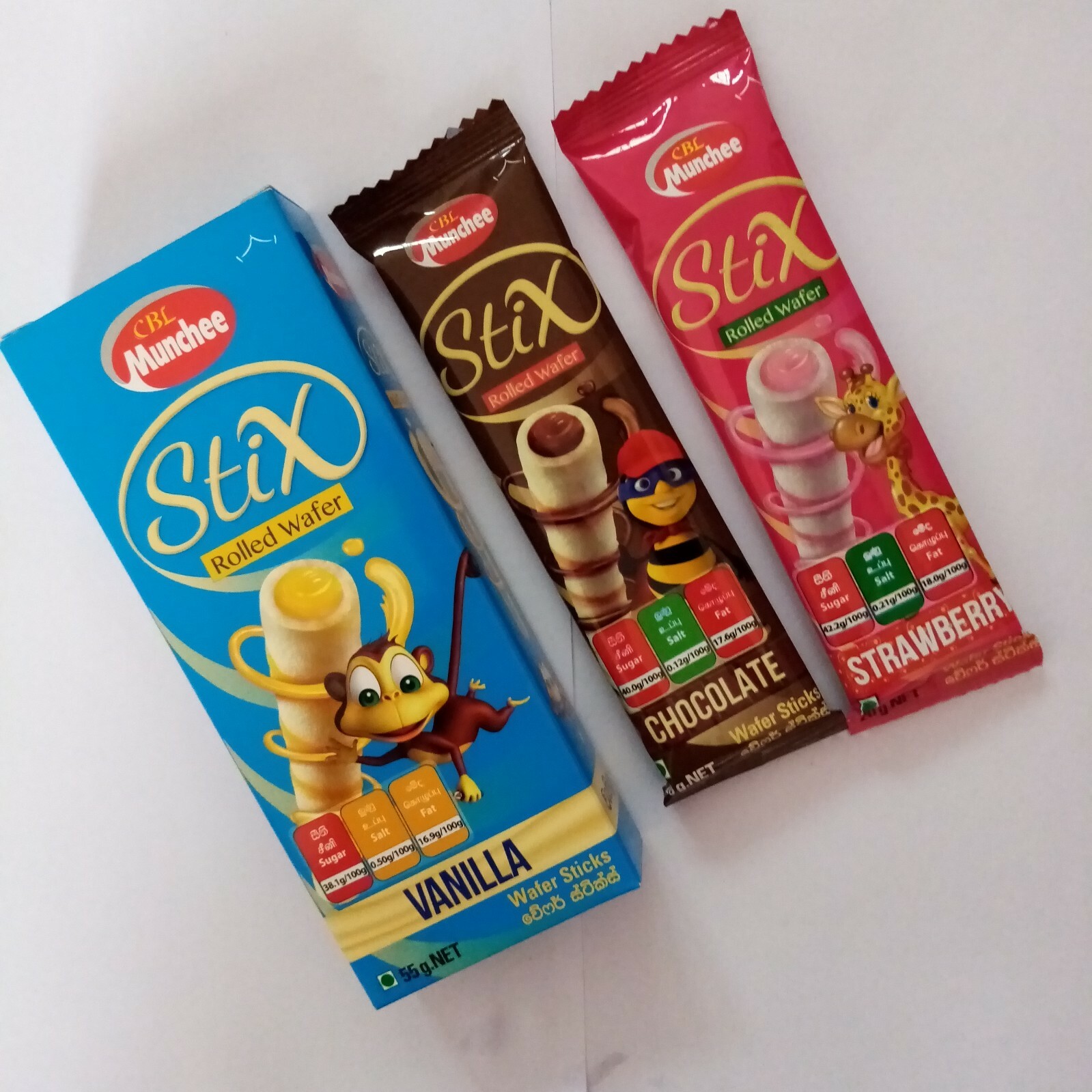 Munchee Stick Rolled Wafer Vanilla 55 g Free Stick Chocolate and ...