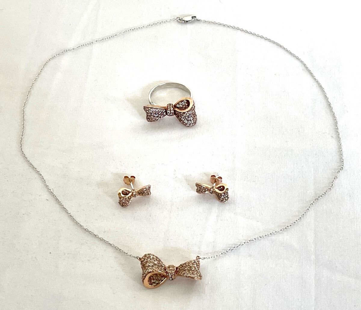 ZALES 925/18KGP Rose Gold Puff Bow White Sapphire Necklace ZALES 925/18KGP Rose Gold Puff Bow White Sapphire Necklace
