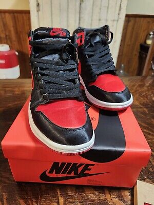 Men's 8.5 /Women's10 - Air Jordan 1 Retro Hi OG Satin Black Men's 8.5 /Women's10 - Air Jordan 1 Retro Hi OG Satin Black