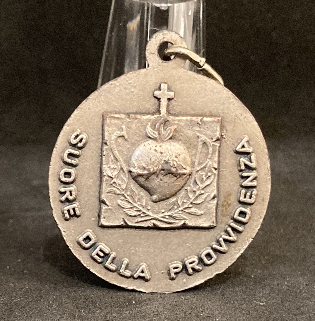 Italian Symbol For Sisters