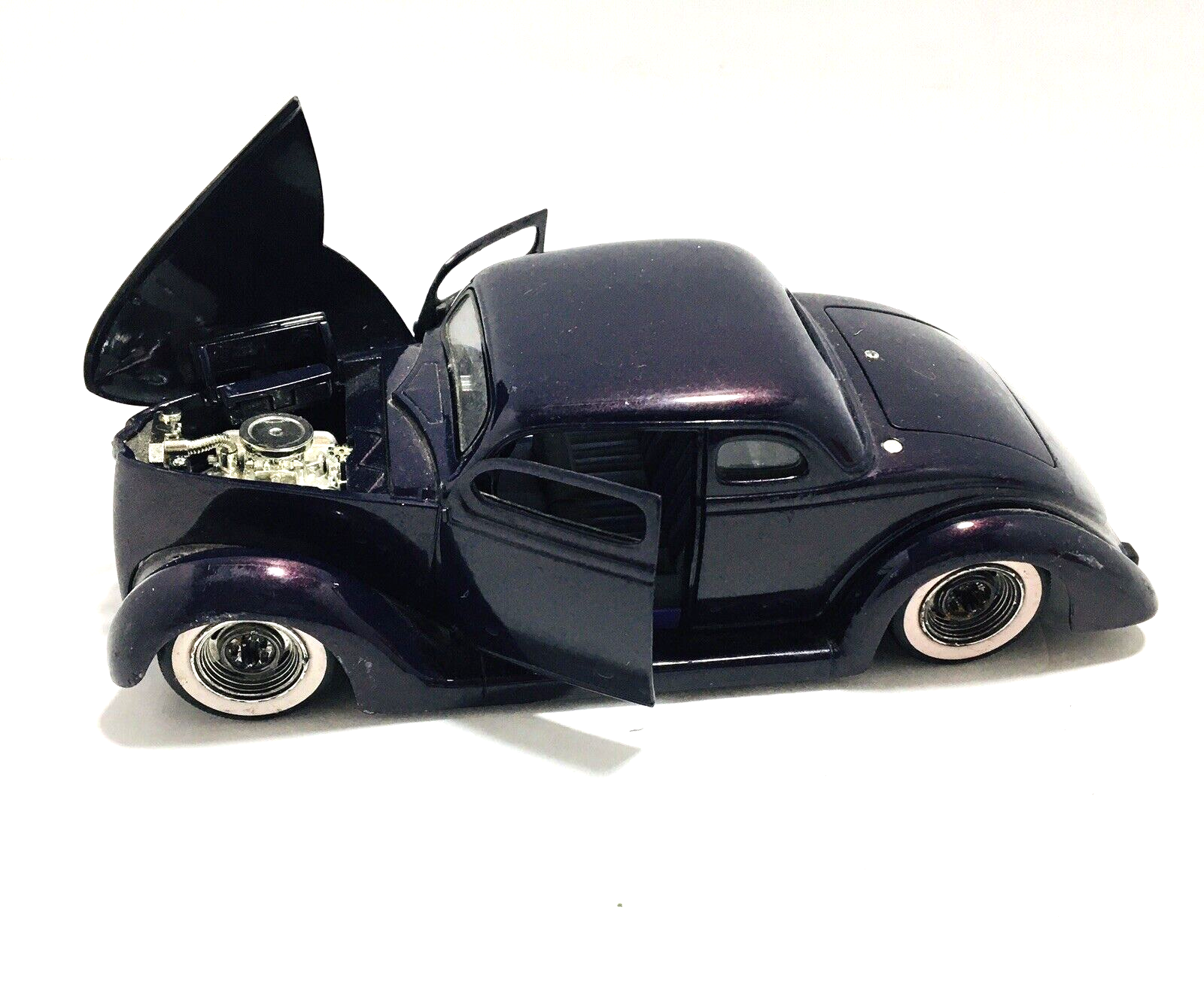 Muscle Machines Funline Ford Motor Company Purple Coupe 1/24 Diecast ...