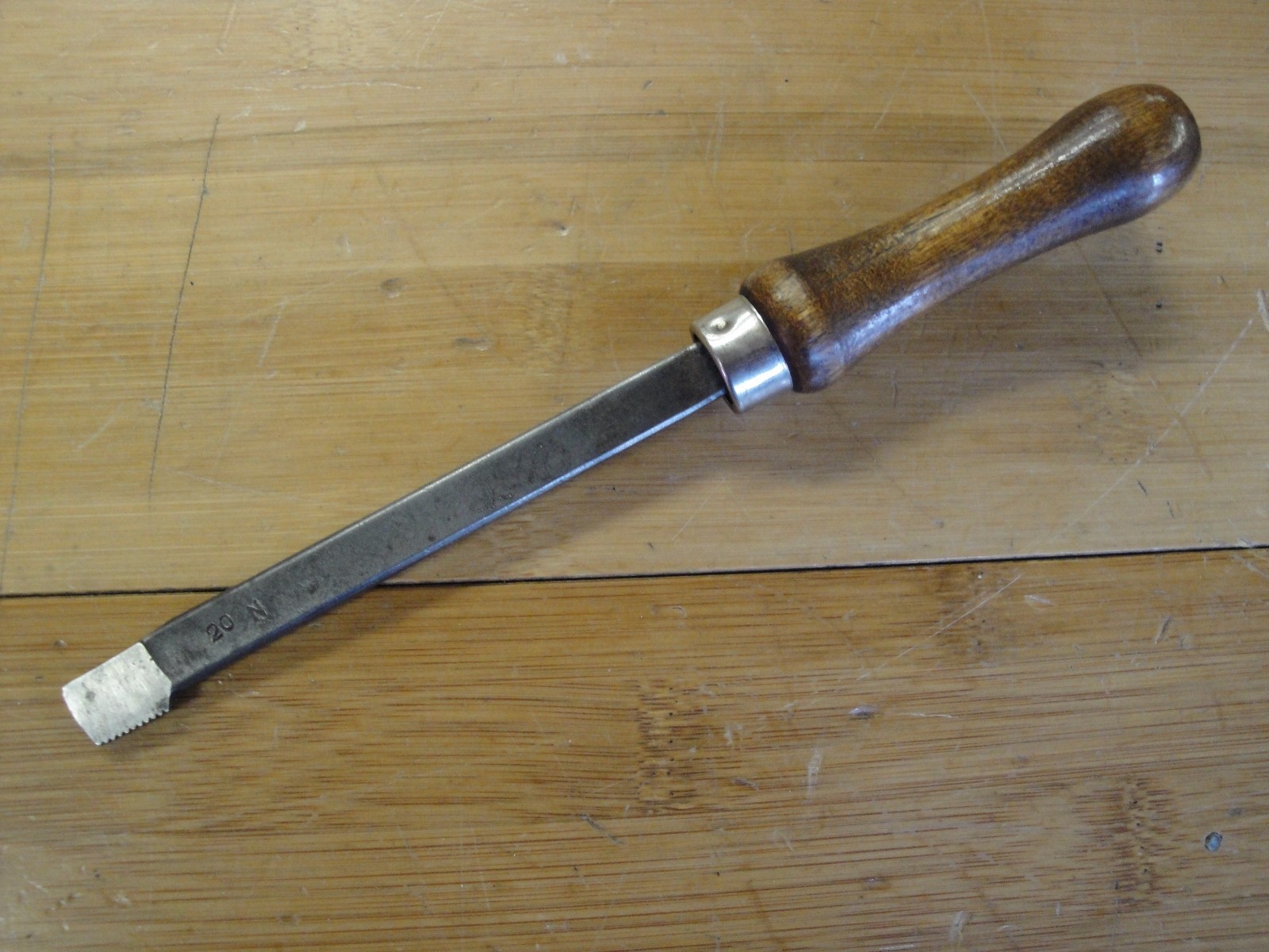 Vintage Thread Chaser P&W USA 11 F-1 20N With Wood Handle | eBay