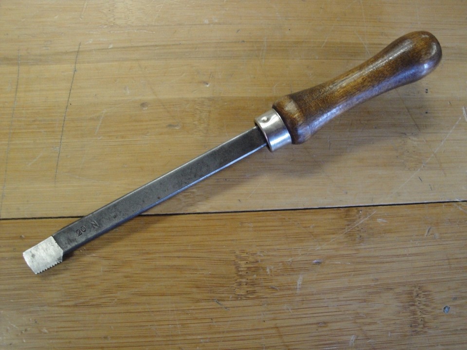 Vintage Thread Chaser P&W USA 11 F-1 20N With Wood Handle | eBay