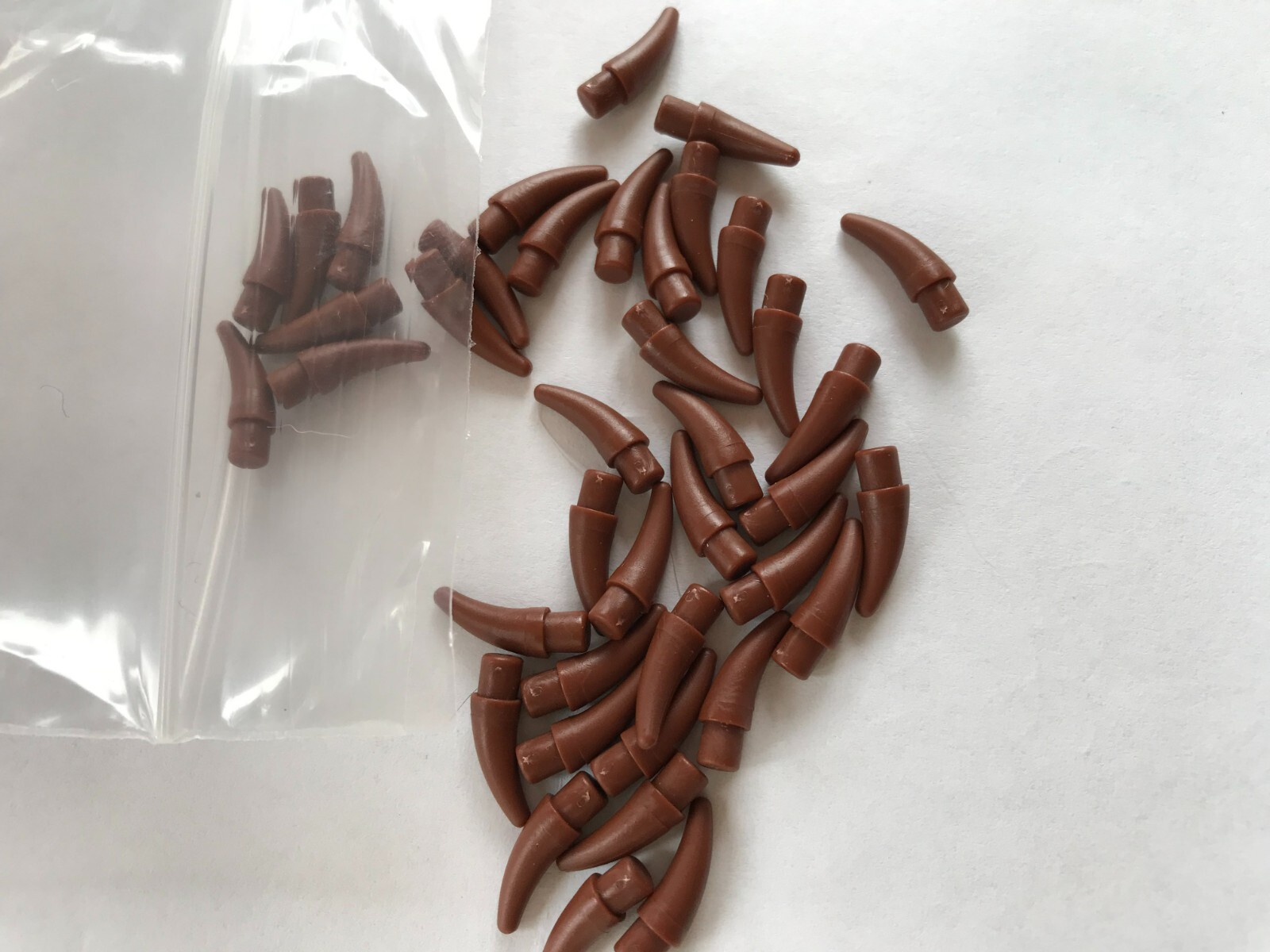 LEGO- NEW-#53451-REDDISH BROWN-BARB/CLAW/HORN SMALL-25 PIECES | eBay