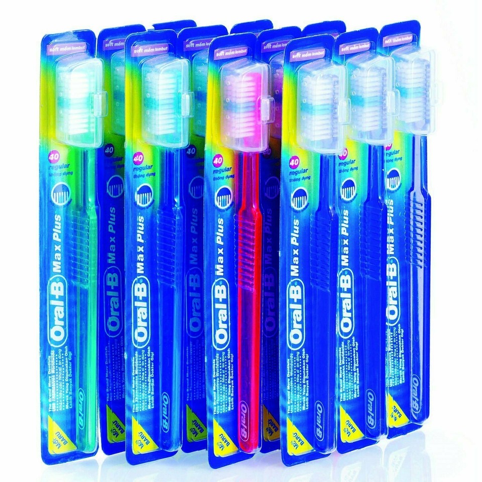 12 Oral B Toothbrushes Soft Indicator Bristles with Covers Caps | eBay