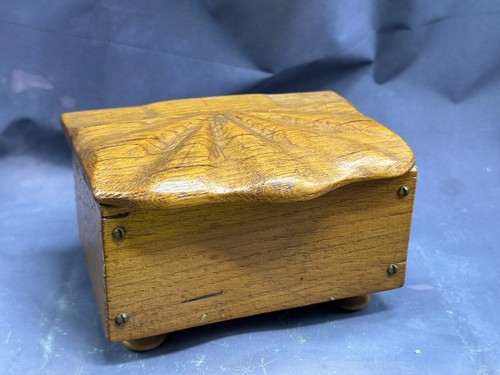 Vintage Solid Oak Jewelry Trinket Box Unique Lid Design Velvet Lining ...