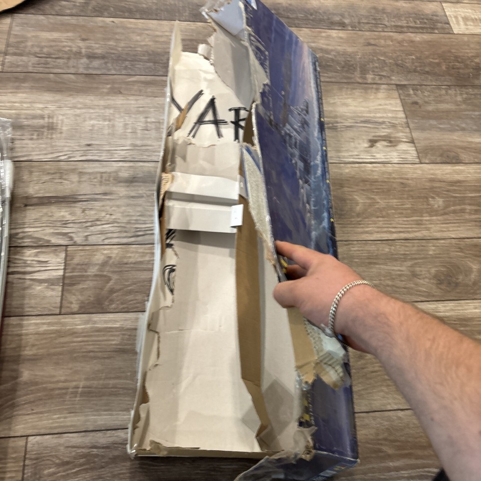 Trumpeter 05302 Royal Navy HMS Hood Battle Cruiser Static Model Kit 1/ ...