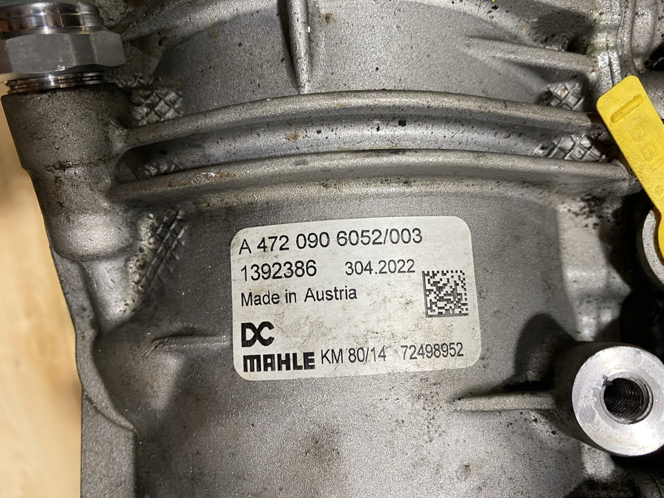 USED OEM MAHLE Detroit Diesel DD15 Fuel Filter Module Assembly ...