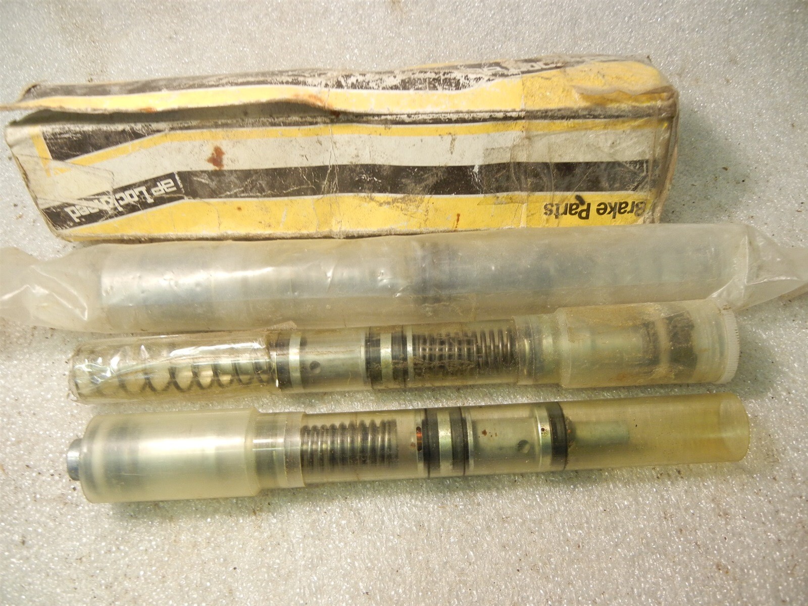 LOCKHEED MASTER CYLINDER REPAIR KIT KAP3099W 35F 3 off them new old ...