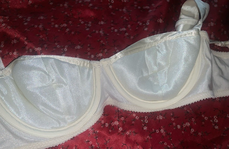 Vintage Sears Second Skin Satin Underwire Bra Size 36B STYLE#75264 | eBay