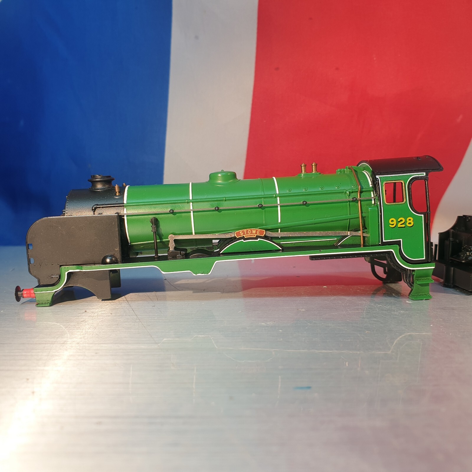 Hornby OO Schools Class loco body and tender shell!! | eBay UK