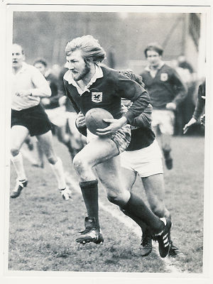 JIM SHANKLIN LONDON WELSH & WALES RUGBY PHOTOGRAPH 8" x 6" (20cm x 15cm ...