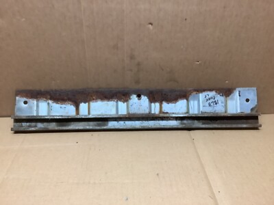 1968 - 1974 C3 CORVETTE CONVERTIBLE BOTTOM Window CHANNEL BRACKET LH OR ...