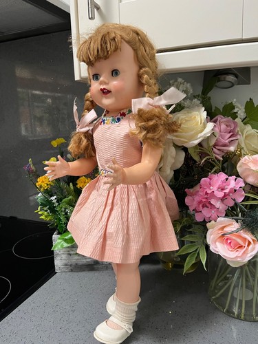 VINTAGE 1950s PEDIGREE HARD PLASTIC DOLL WITH FLIRTY EYES | eBay UK