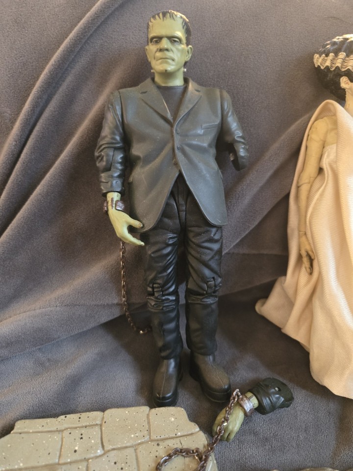 3 Sideshow Toys Universal Monsters 8" Horror Action Figure Toy Phantom ...