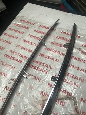 OEM Nissan 62072-6FL0A Front Bumper Center Chrome Trim 2016-19 Rogue ...
