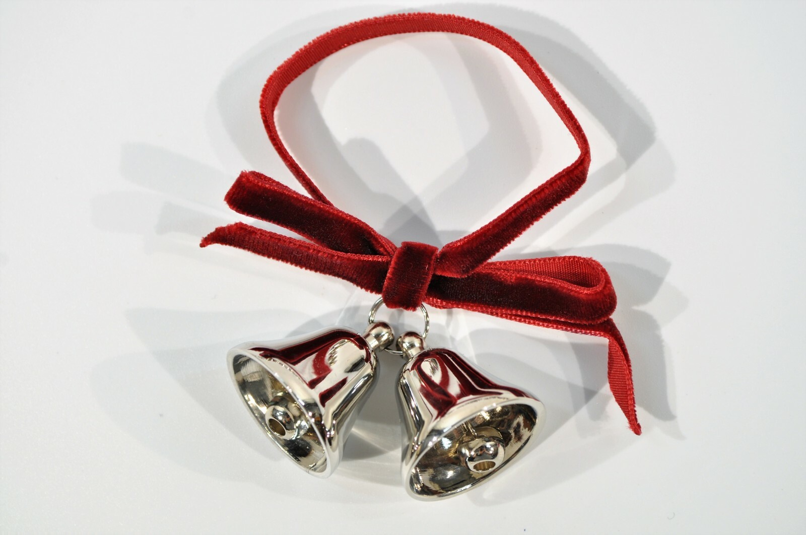 10 P.C. Pottery Barn Silver Bells & Red Velvet Napkin Rings | eBay