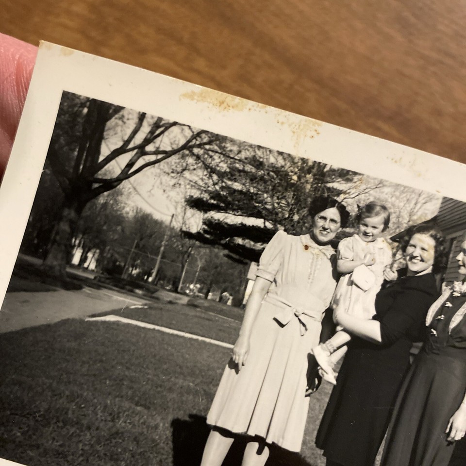 1930s Fashionable Women Ladies Holding Cute Girl Smiling Original Photo ...