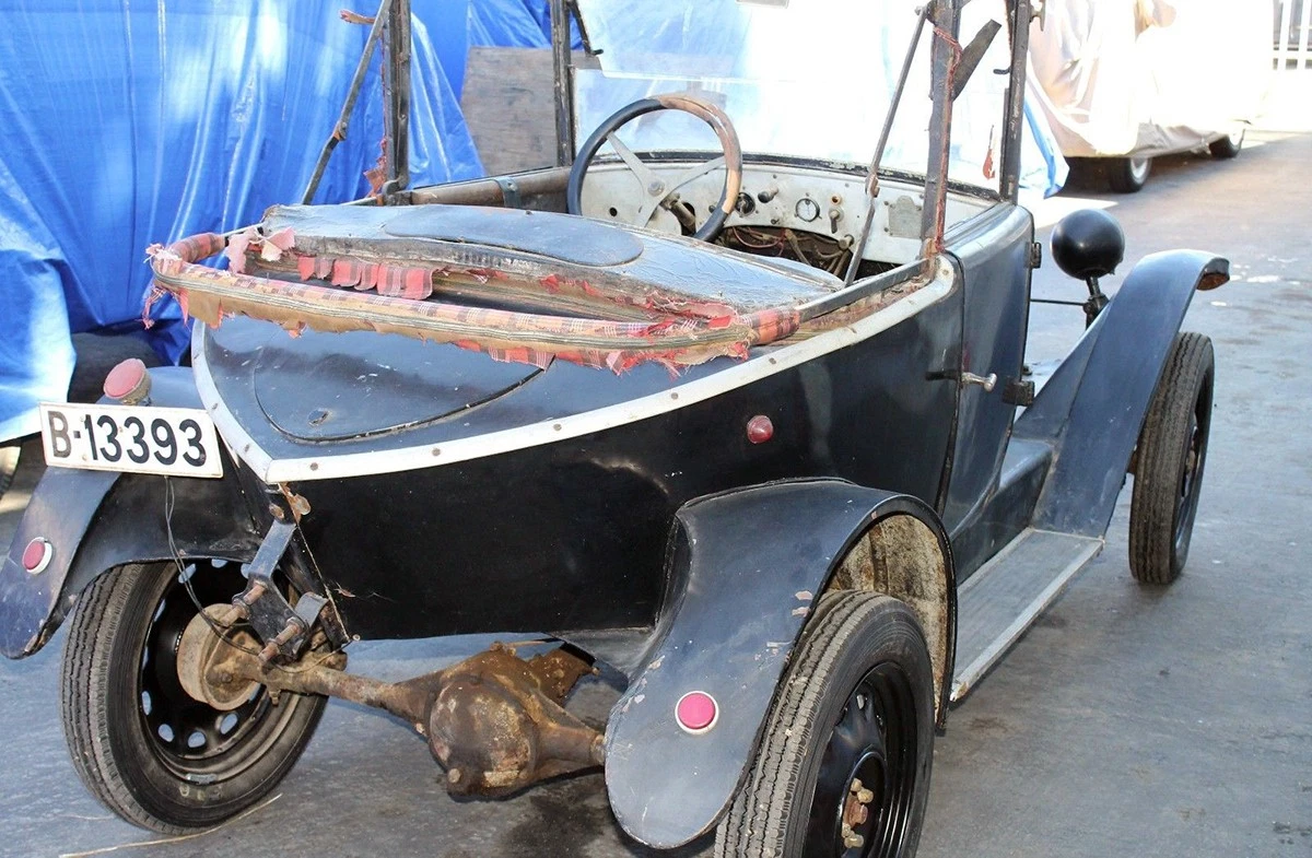 The Beautiful Boat-Tail, Featured on a 1923 Citroën