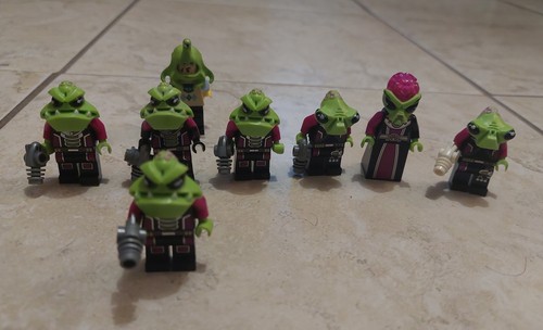 LEGO Alien Conquest Minifigures Lot of 8 | eBay