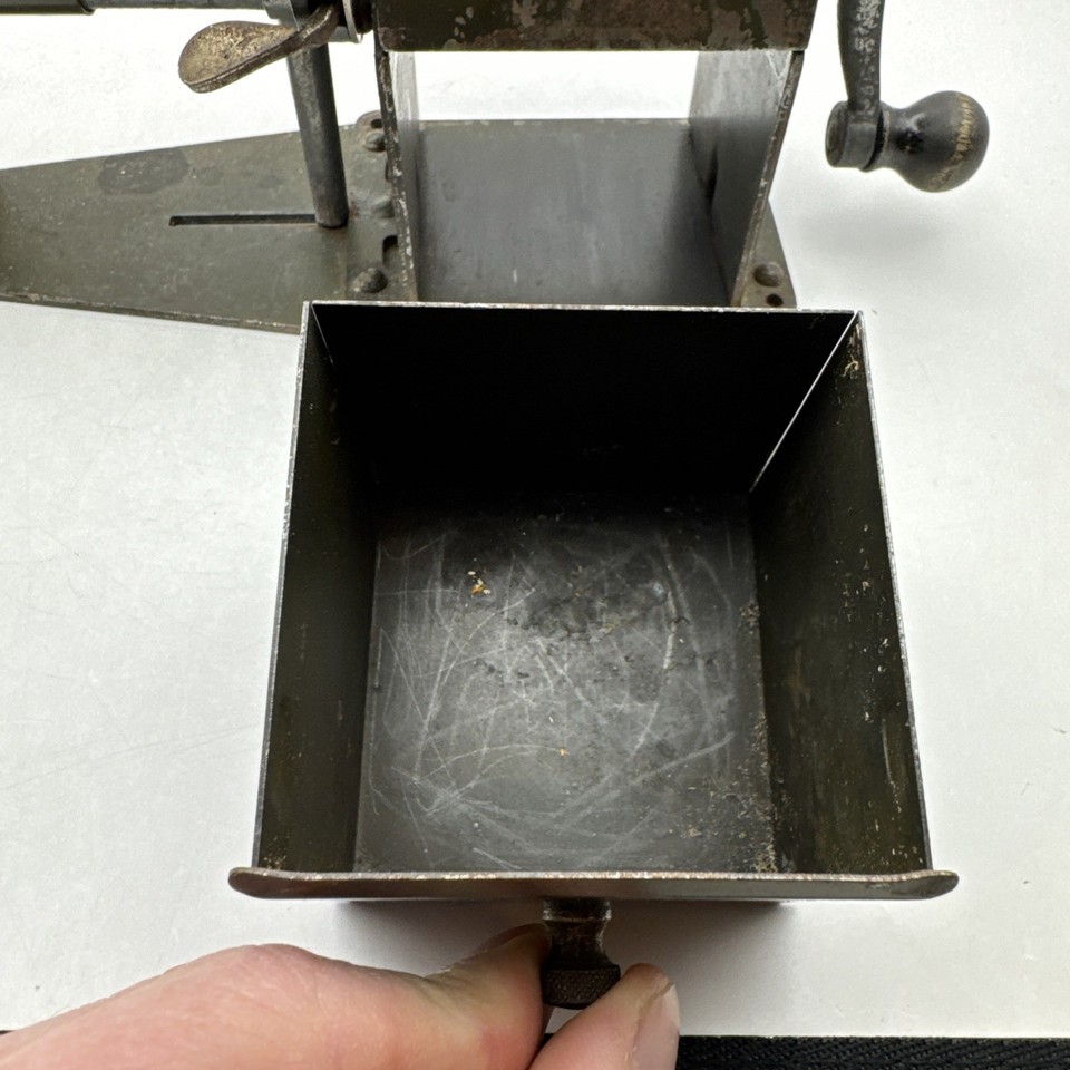 Antique Dandy Automatic Pencil Sharpener Co. Table Pencil Sharpener ...