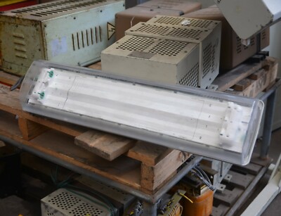 Cooper Electric 2x18W 240V Explosion protected fluorescent hazardous ...