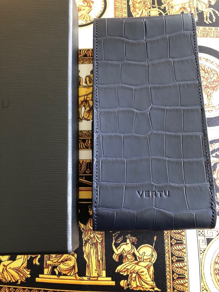 Brand NEW Vertu Signature Touch 4.7" NAVY Alligator Leather Vertical ...