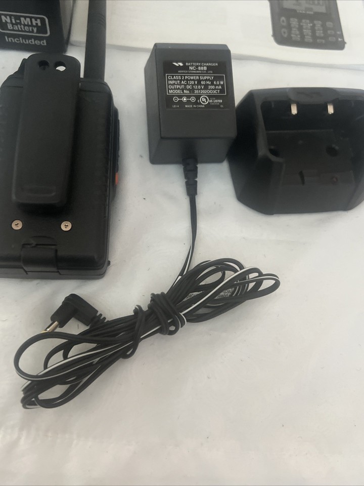 VERTEX STANDARD PRO VI VXA-220 AVIATION HANDHELD TRANSCEIVER AIRPLANE ...